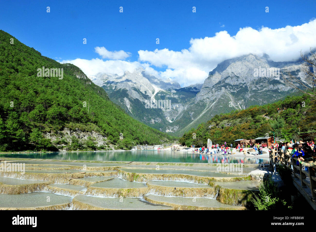 Lijiang, Lijiang, China. 28th Dec, 2016. Beautiful scenery of Yulong ...
