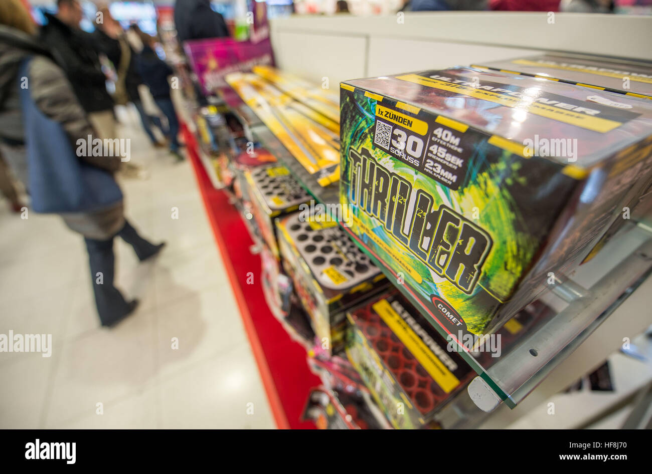 Firework shops hi-res stock photography and images - Alamy