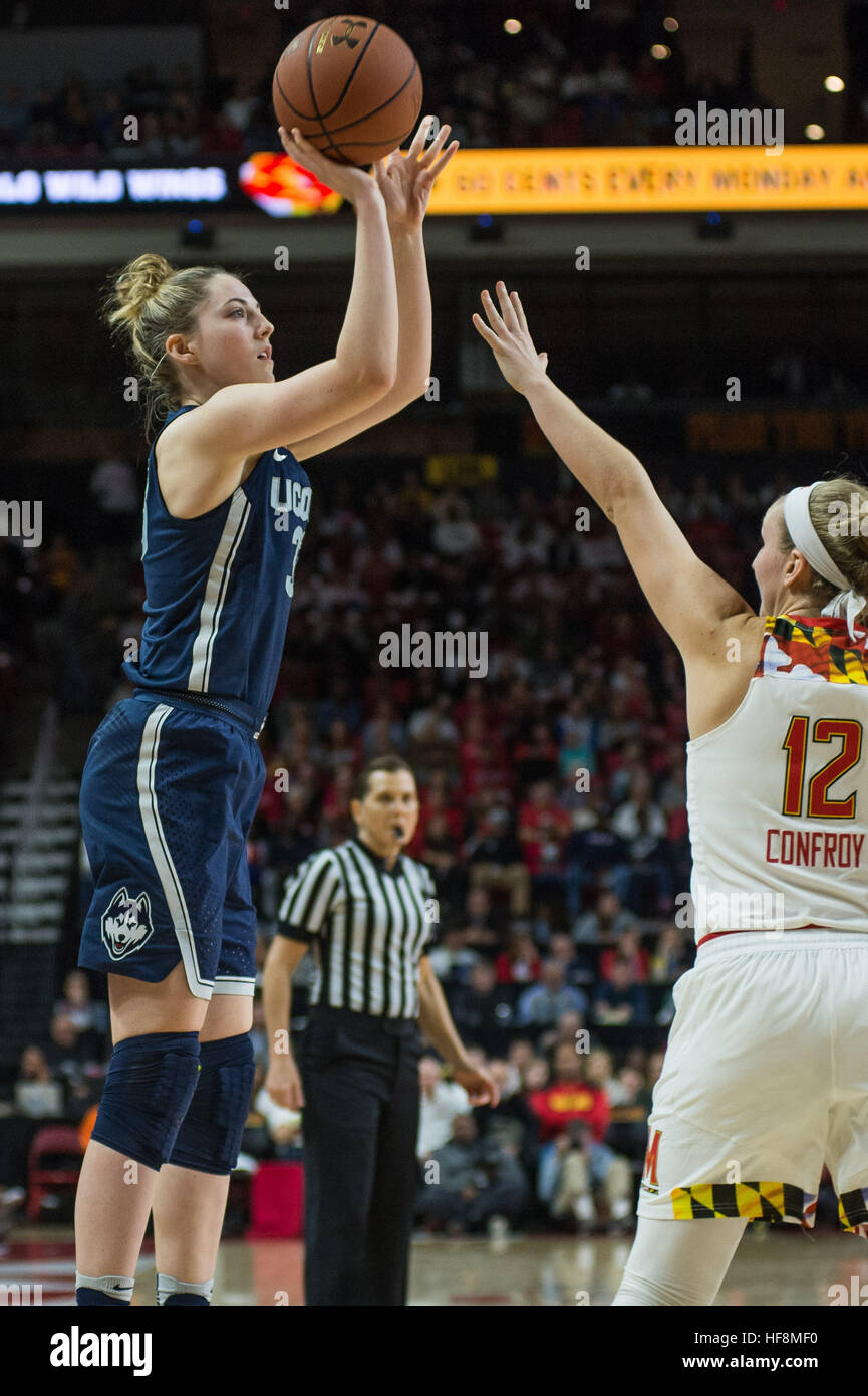 Katie lou samuelson hi-res stock photography and images - Alamy
