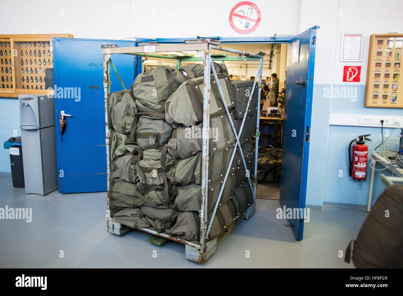 German army field kit hi-res stock photography and images - Alamy