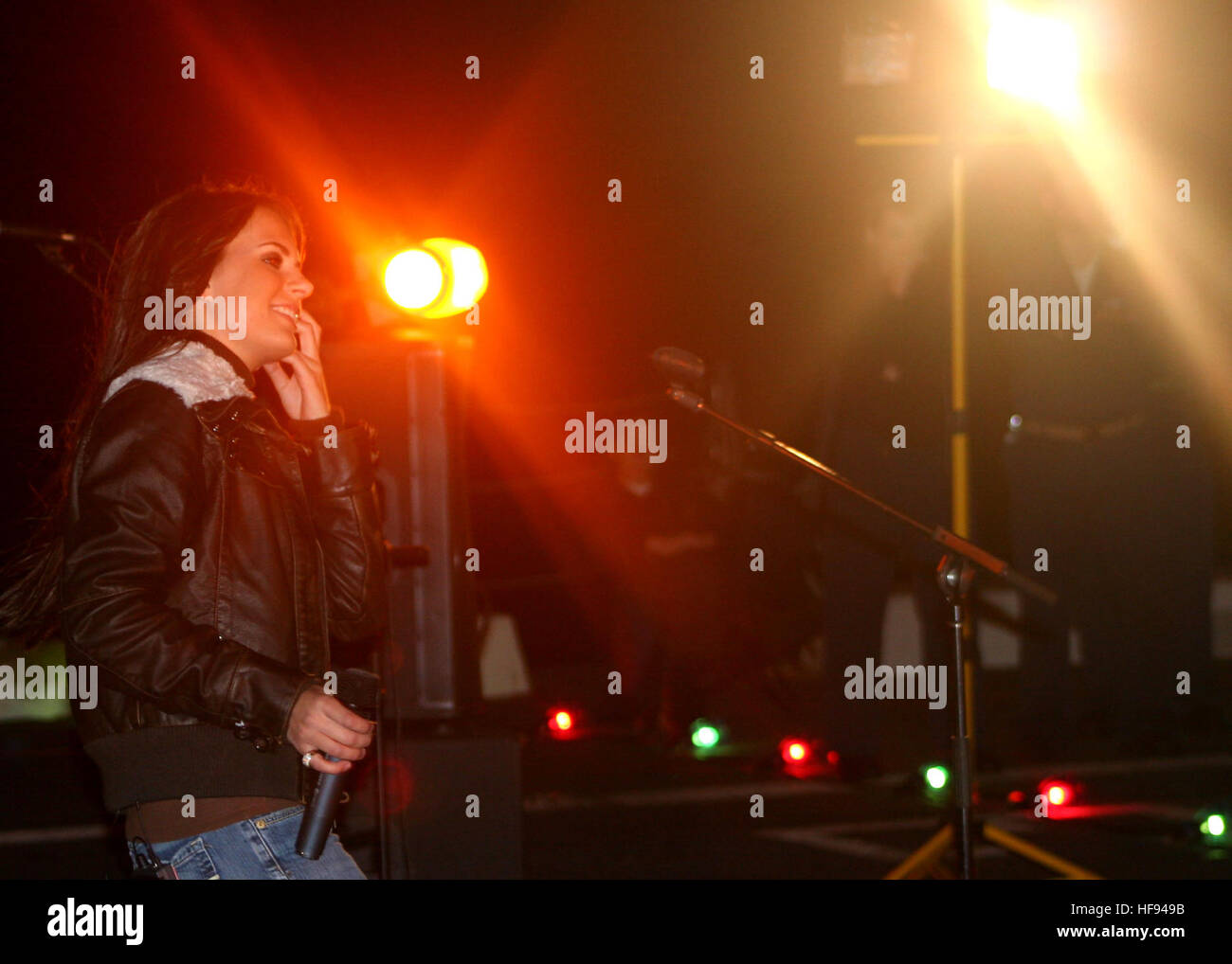 081229-N-6764G-135 PERSIAN GULF (Dec. 29, 2008) Country singer Brynn ...