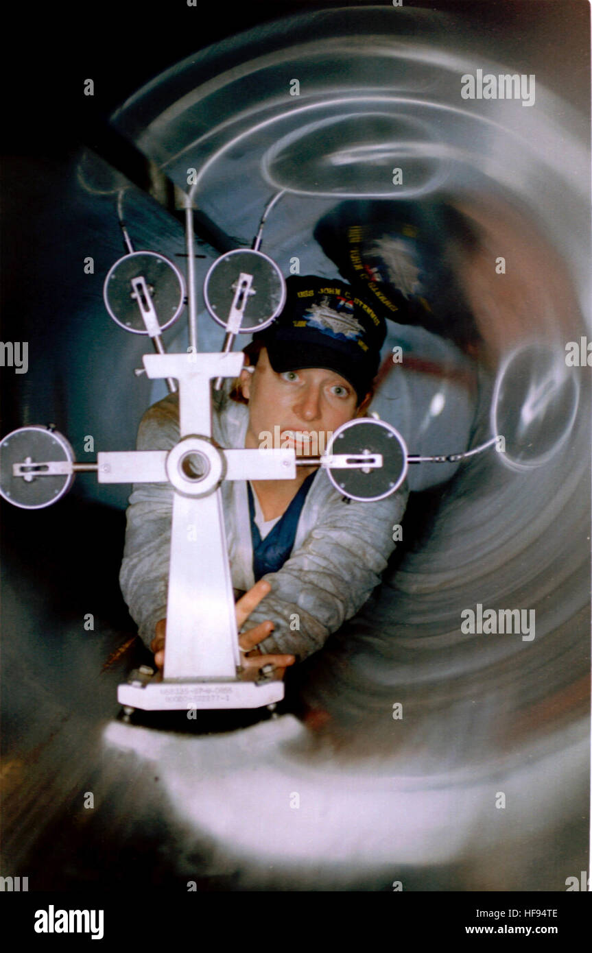 Steam catapult hi-res stock photography and images - Alamy