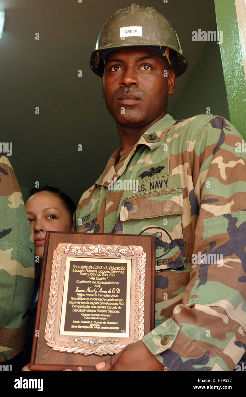 Chief equipment operator Seaman Jerry Greer, project chief for all ...