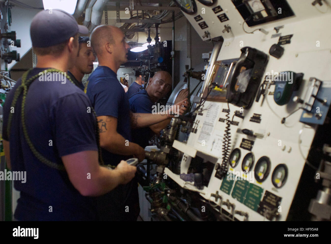 Sailors, assigned to Mobile Diving and Salvage Unit (MDSU) 1, Company 1 ...
