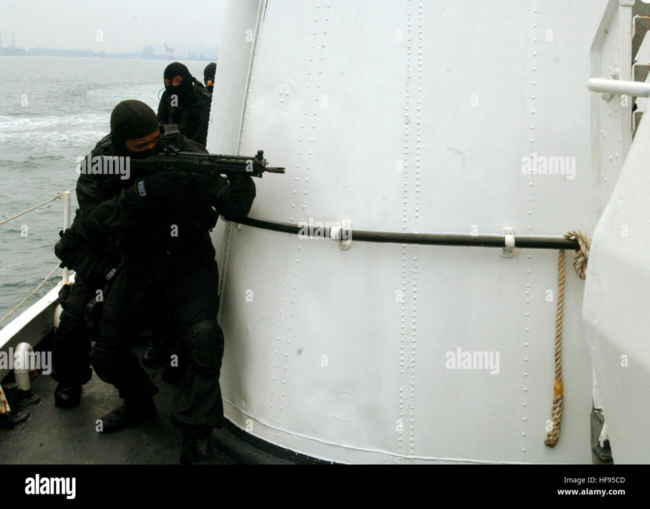 Malaysian maritime enforcement agency hi-res stock photography and ...