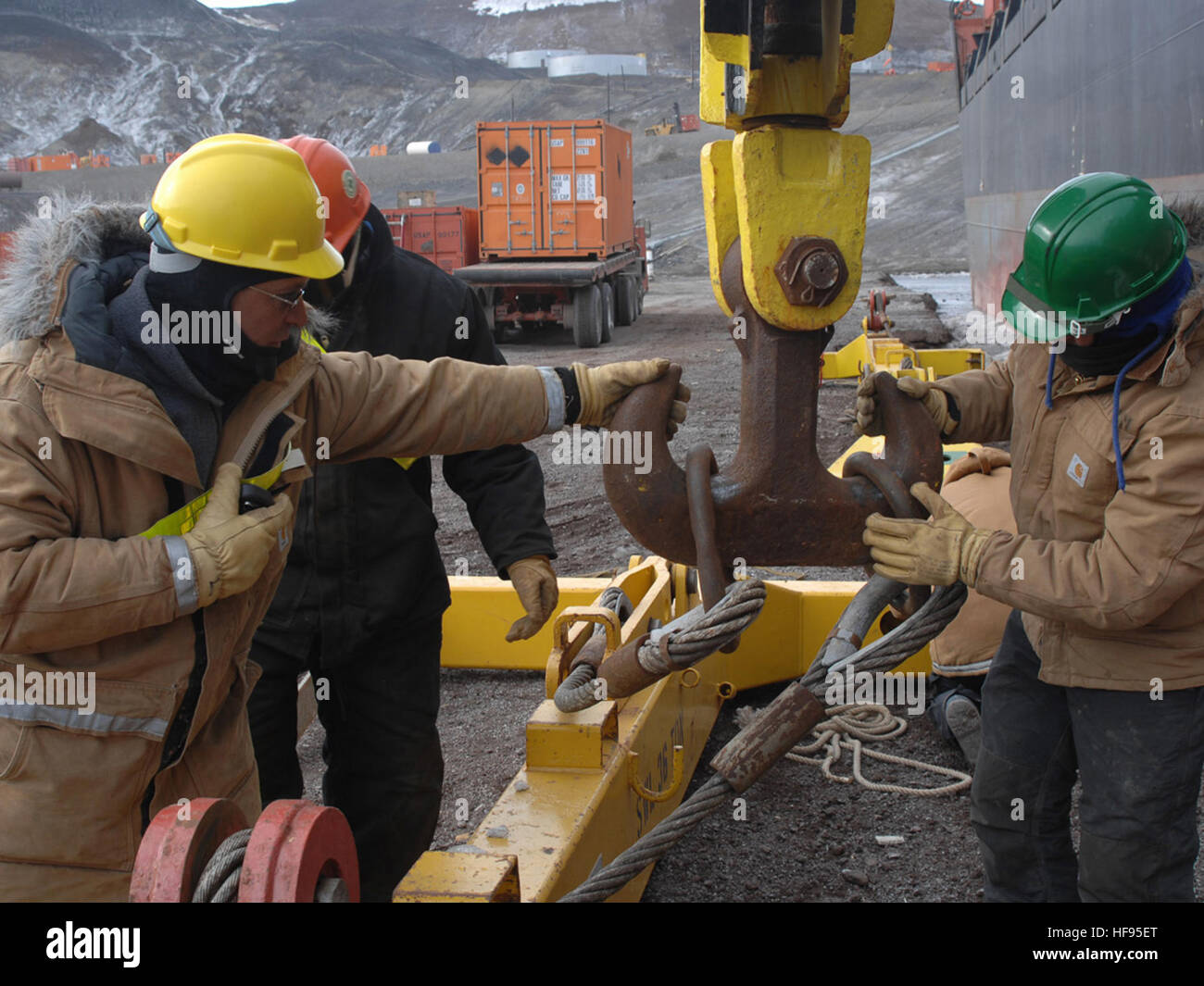 U.S. Navy Sailors assigned to Navy Cargo Handling Battalion (NCBH) 1 ...
