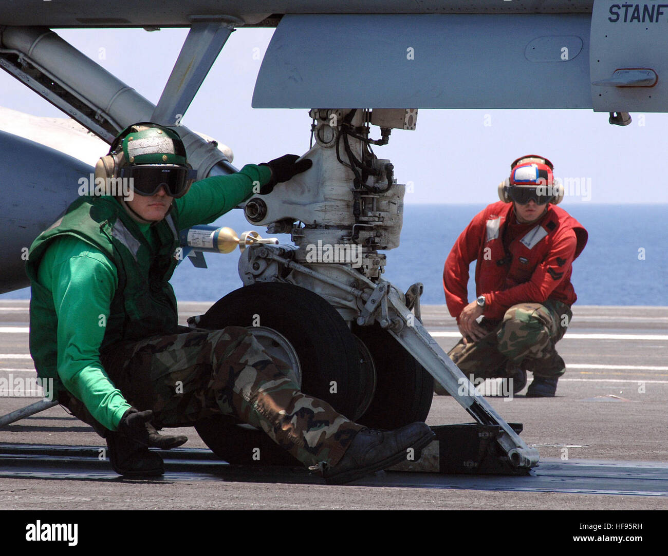 Final checker hi-res stock photography and images - Alamy