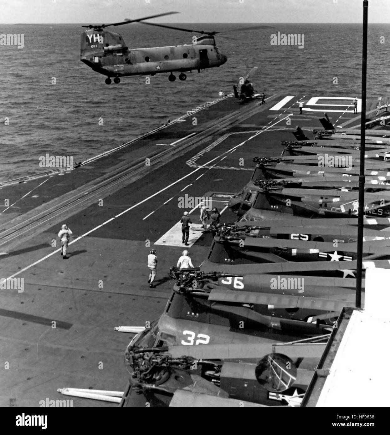 Military evacuation during vietnam war hi-res stock photography and ...