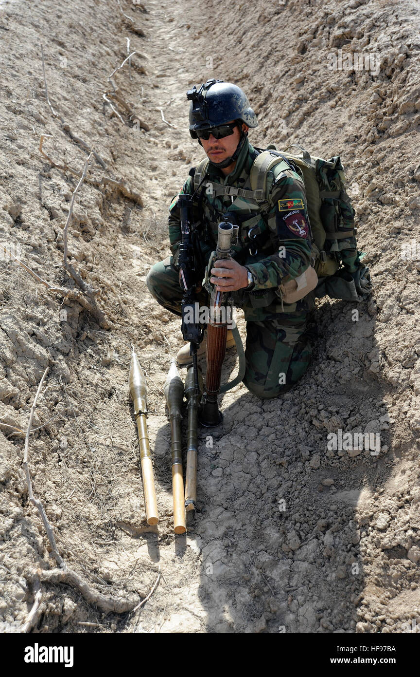 Army commando hi-res stock photography and images - Alamy