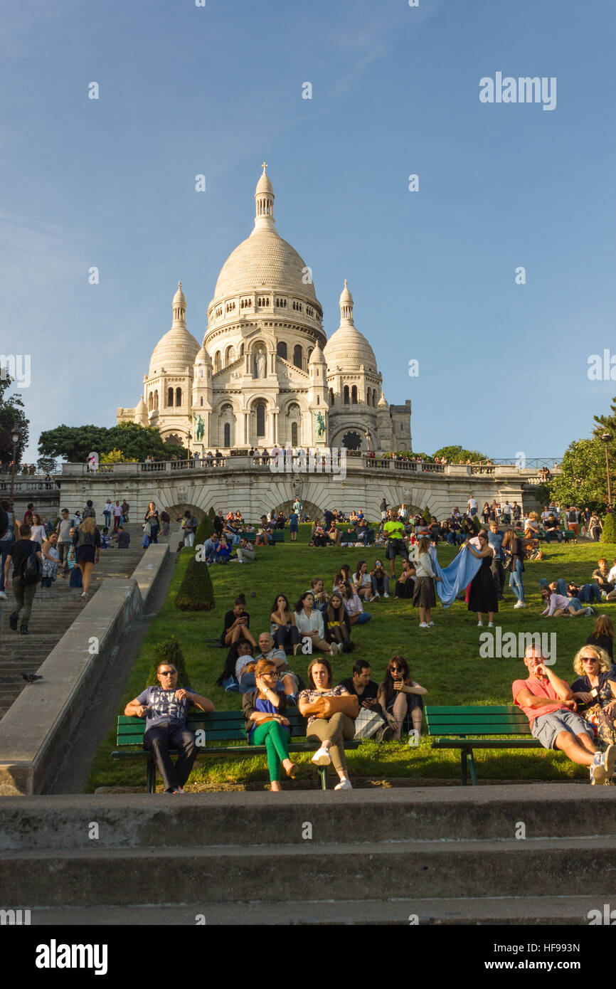 Monmartre church hi-res stock photography and images - Alamy