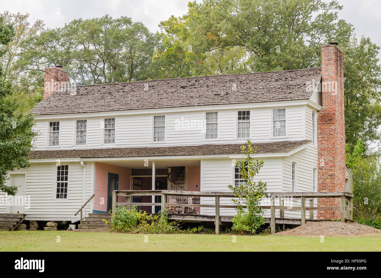 Antebellum architecture hi-res stock photography and images - Alamy