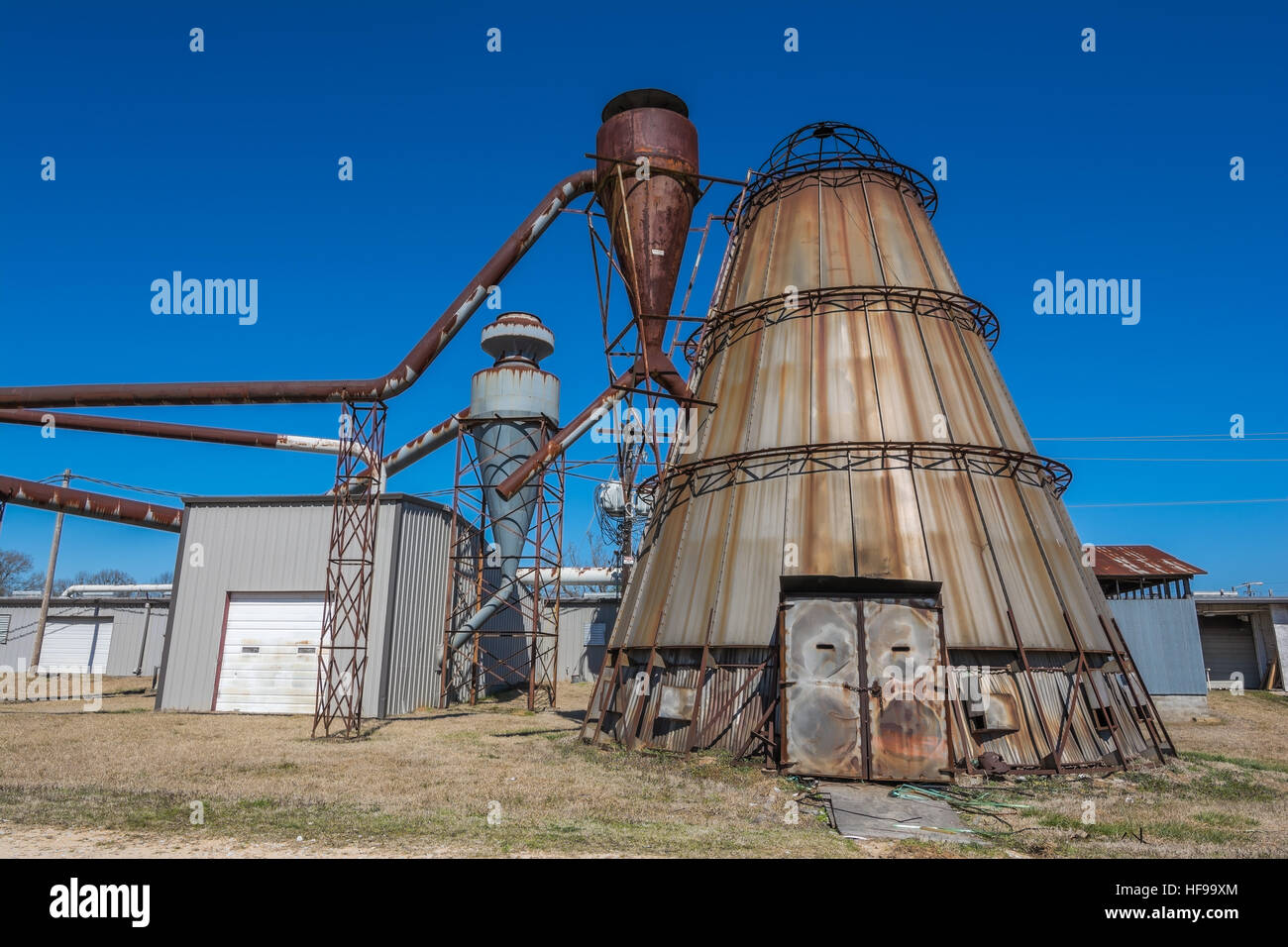 Old factory system hi-res stock photography and images - Alamy