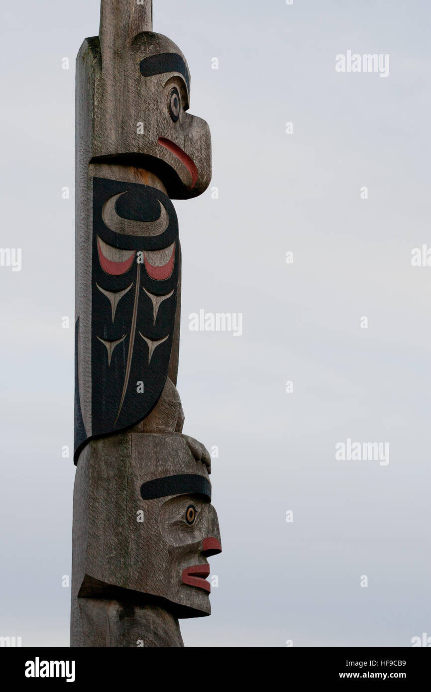 Indigenous people of the pacific northwest hi-res stock photography and ...