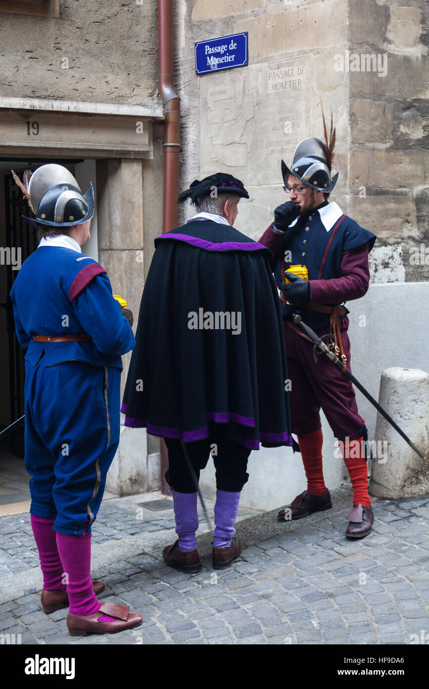 Soldiers of 1602 guarding the entrance to the Passage de Monetier ...