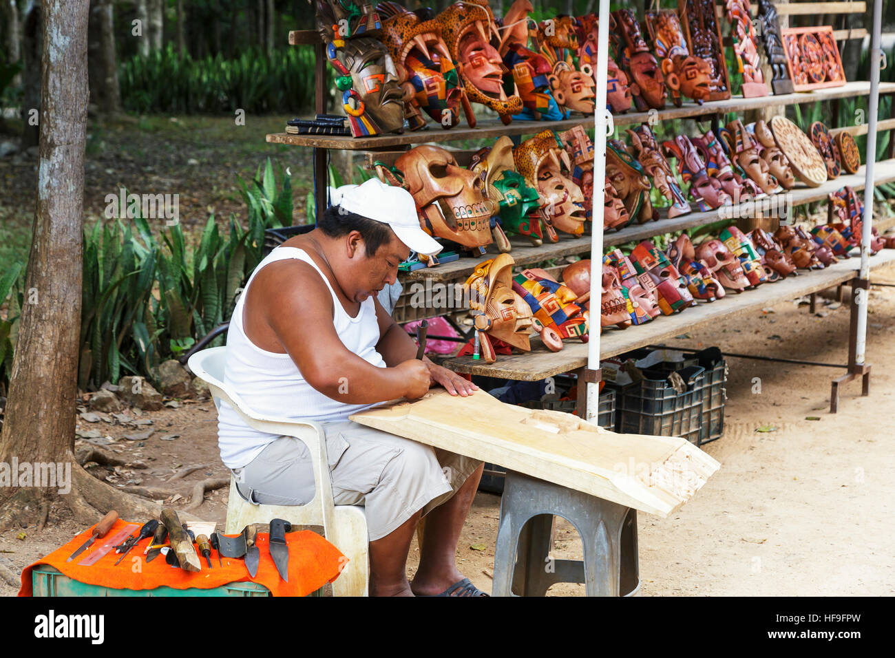 Mayan wood craft hi-res stock photography and images - Alamy