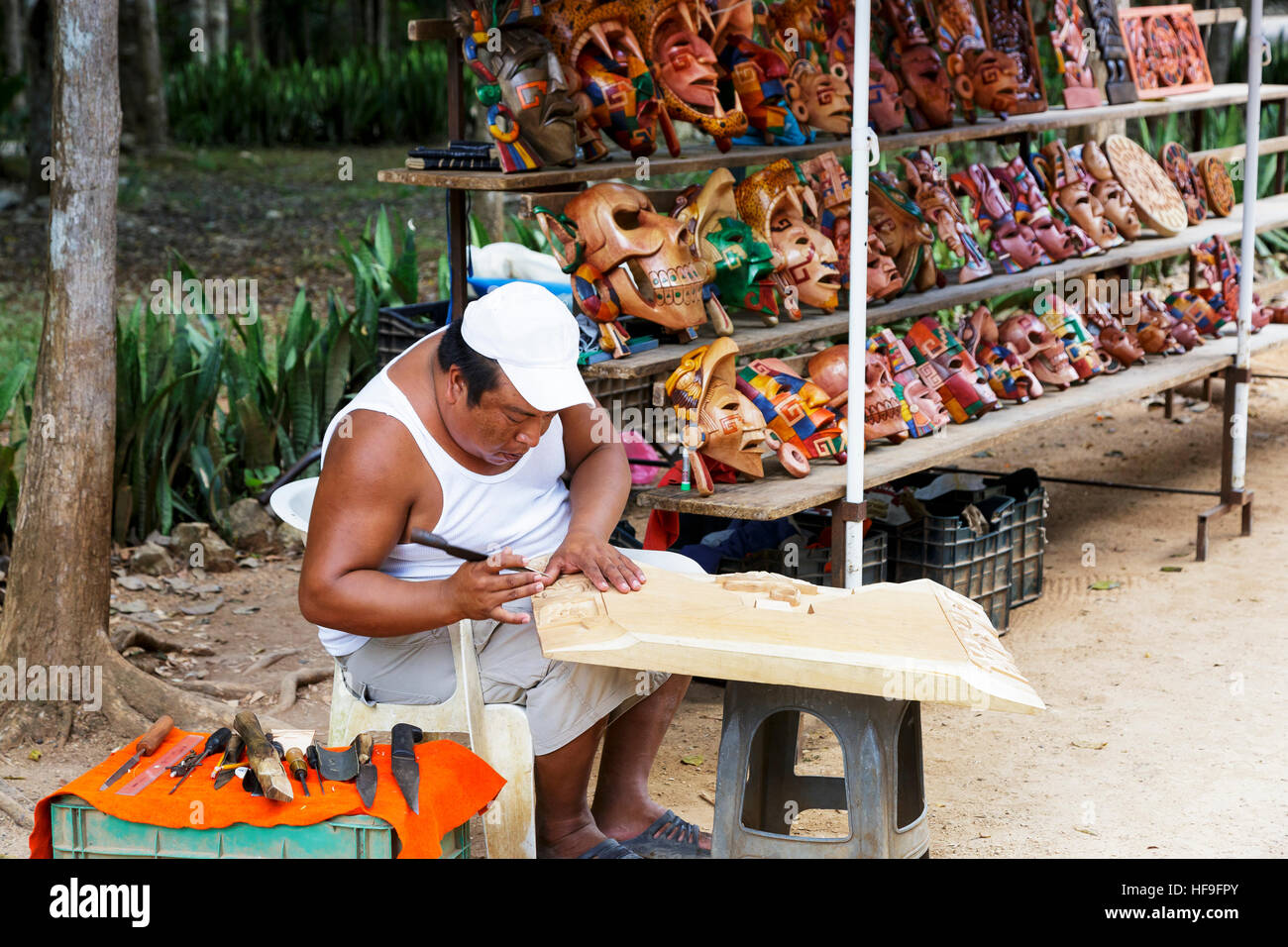 Mayan wood craft hi-res stock photography and images - Alamy