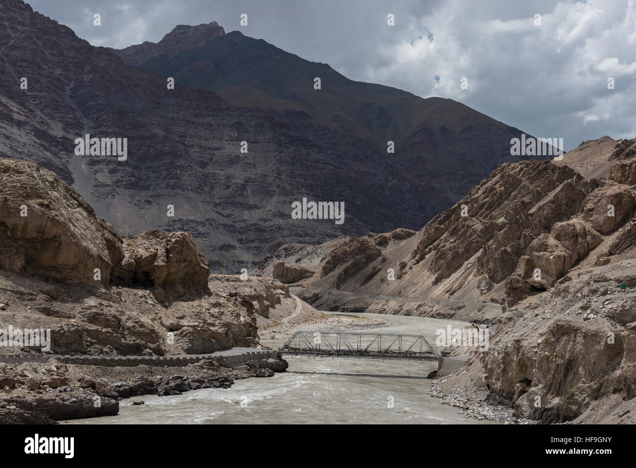 Bridge on Zanskar river flowing through Ladakh landscape Stock Photo ...