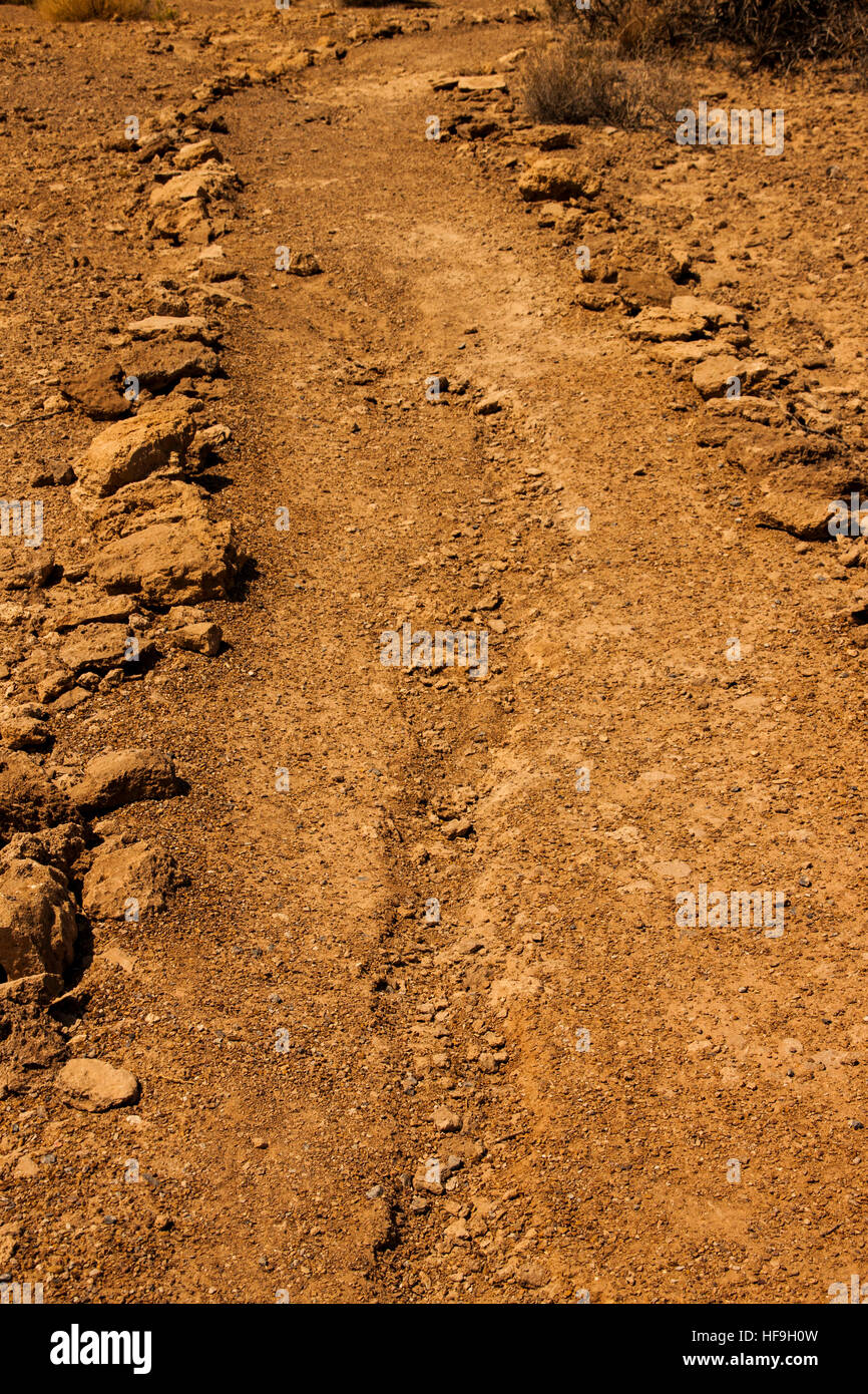 Dirt pathway hi-res stock photography and images - Alamy