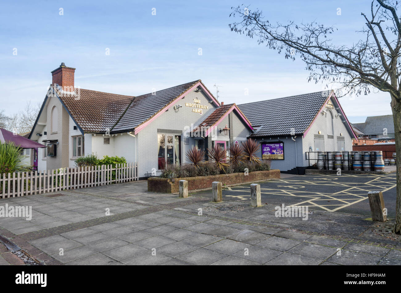 Wolverhampton pub hi-res stock photography and images - Alamy