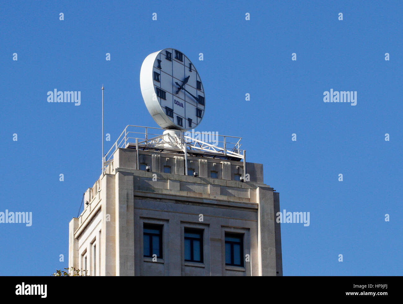 Giant clock hi-res stock photography and images - Alamy