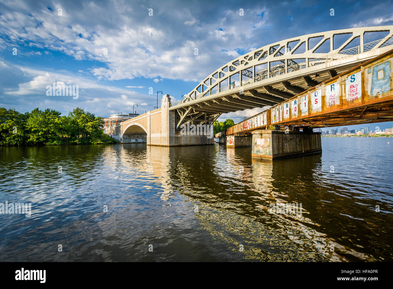 Bridges in boston hi-res stock photography and images - Alamy