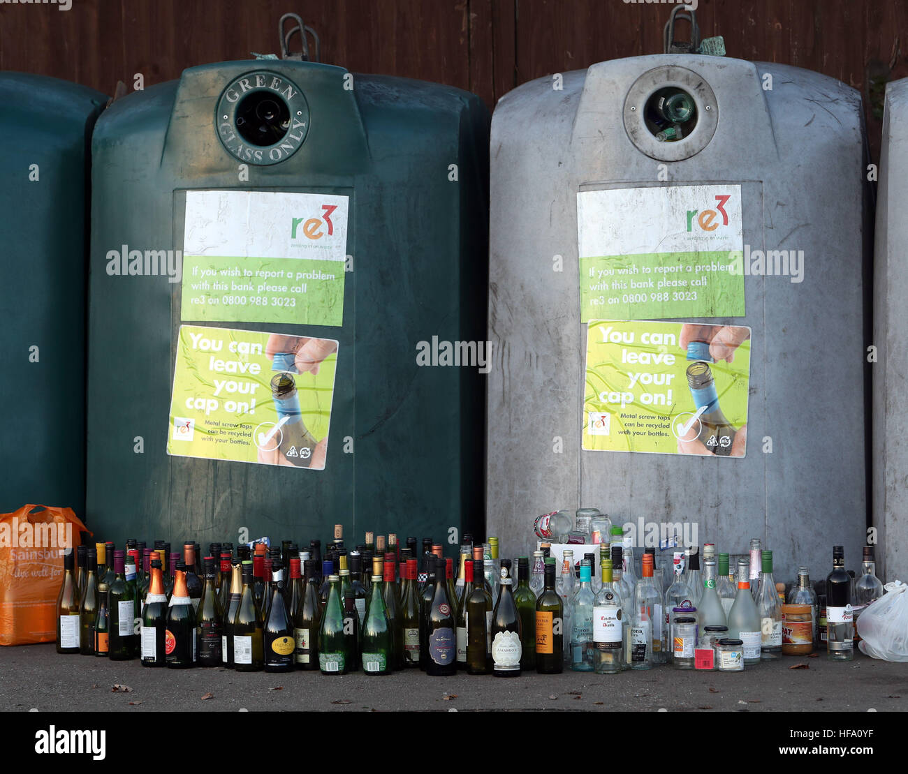 Alcohol glass environment recycle recycling environmentrecycling hi-res ...