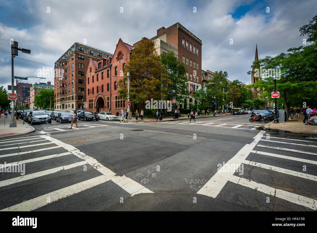 Massachusetts boston back bay newbury street hi-res stock photography ...