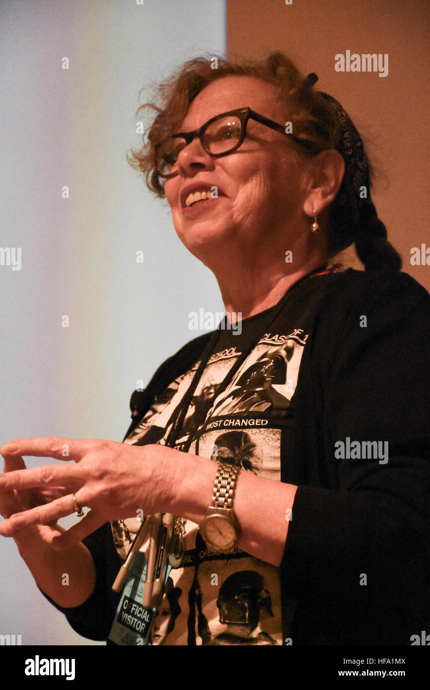 Cartoonist and author Lynda Barry visits NASA’s Goddard Space Flight ...