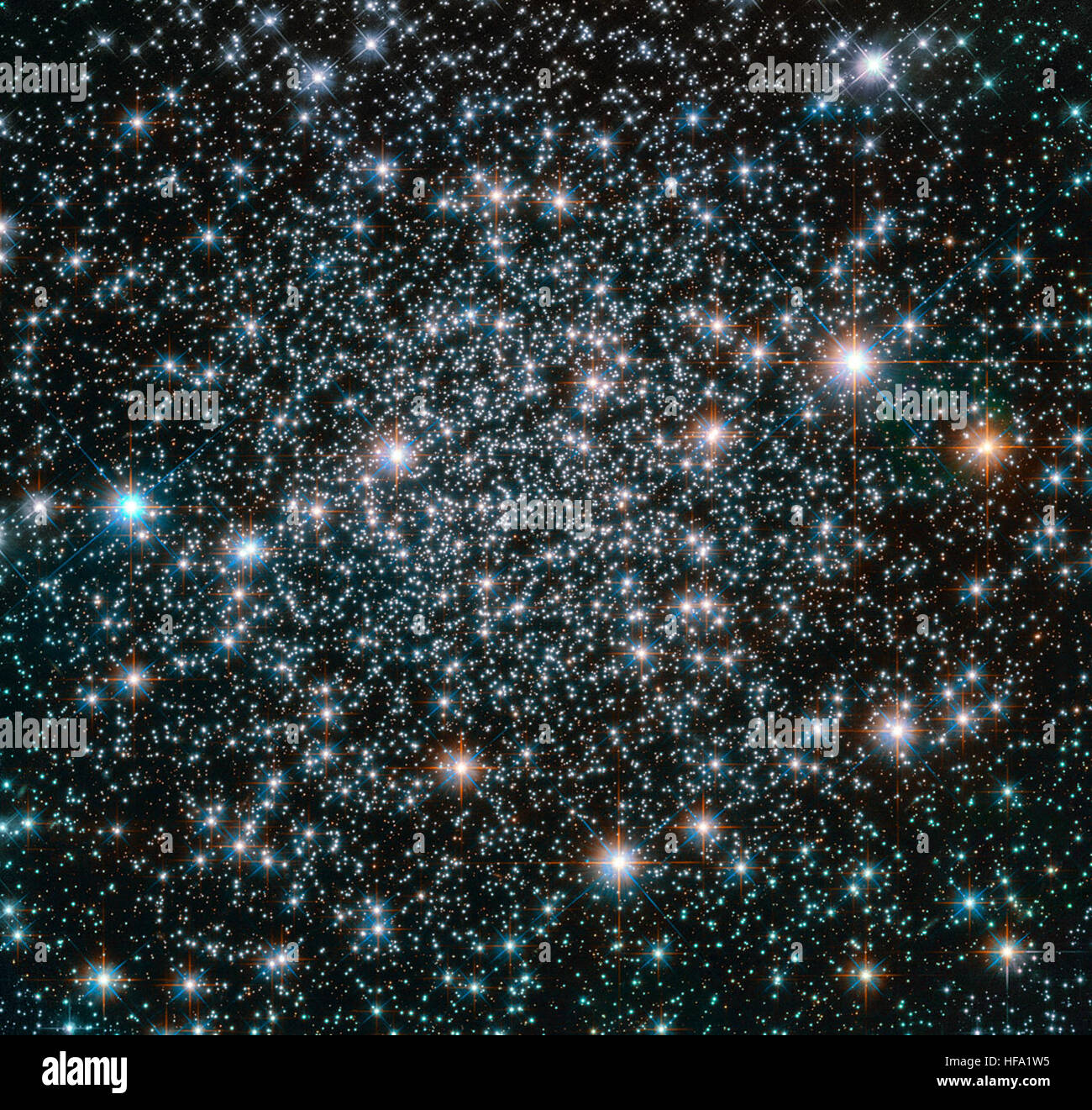 NASA's Hubble Space Telescope captures stunning images of a star system ...