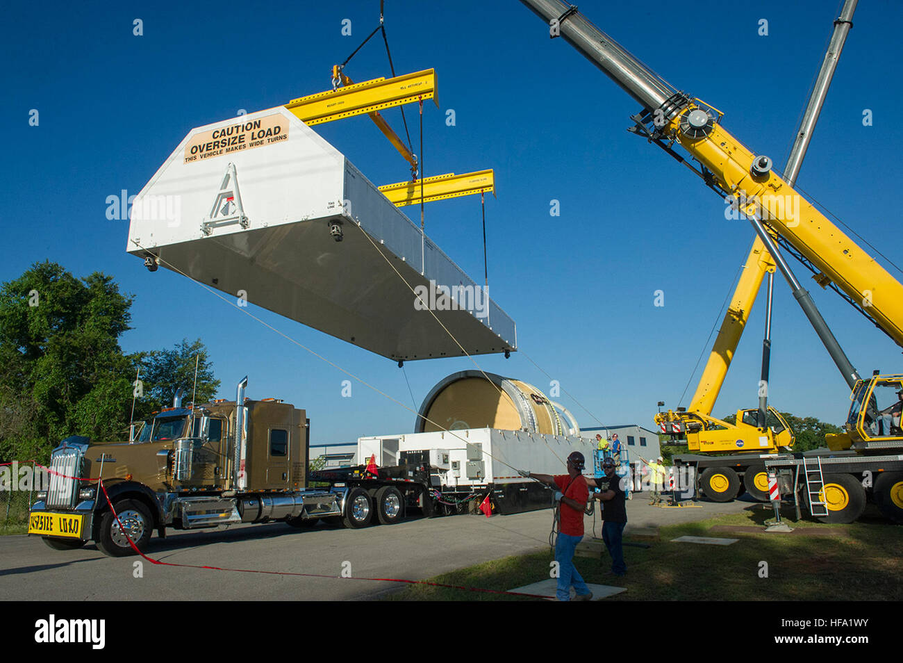 Sls test hardware hi-res stock photography and images - Alamy