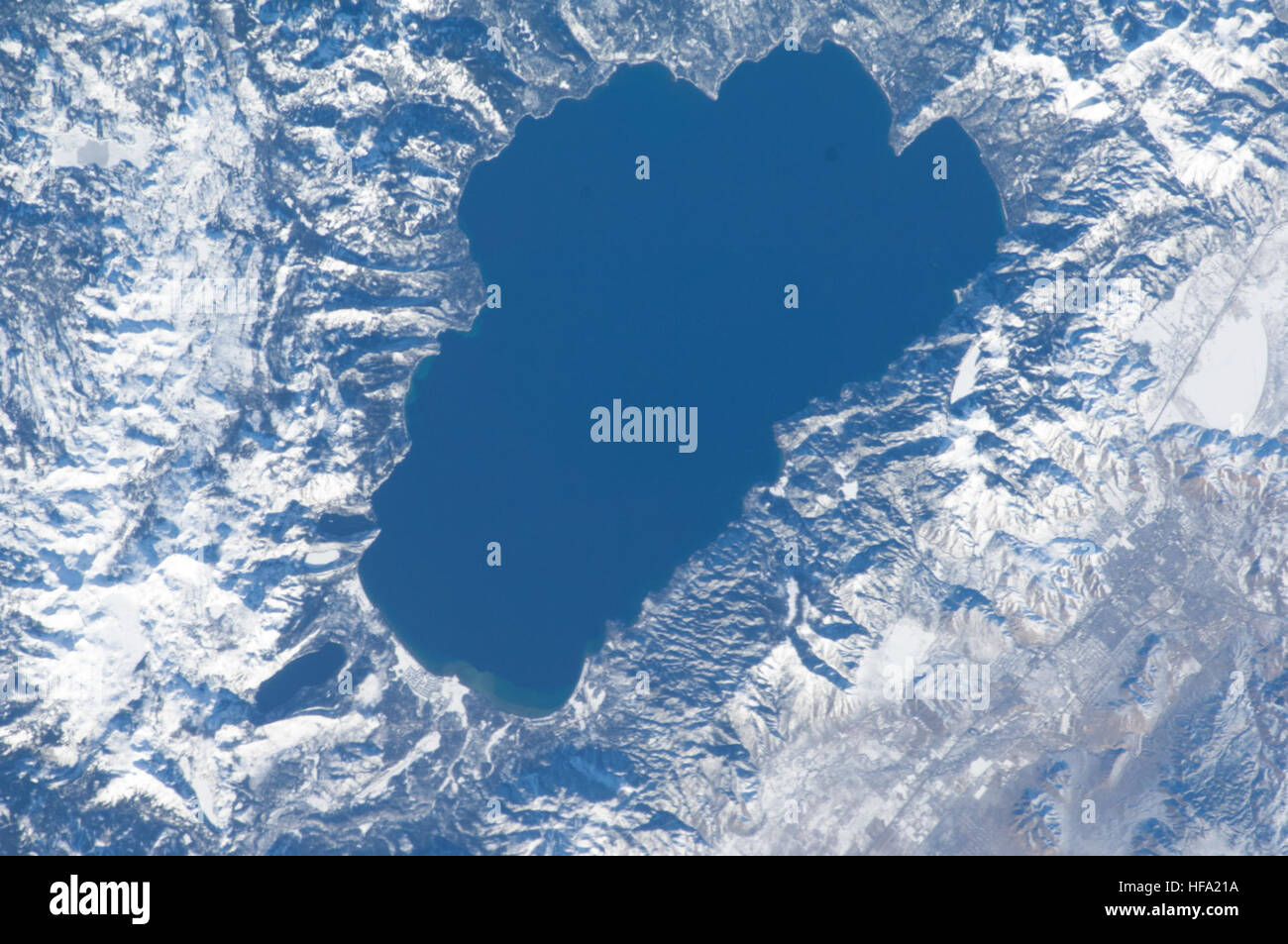 NASA's ISS Expedition 34 captures stunning images of Earth, showcasing ...