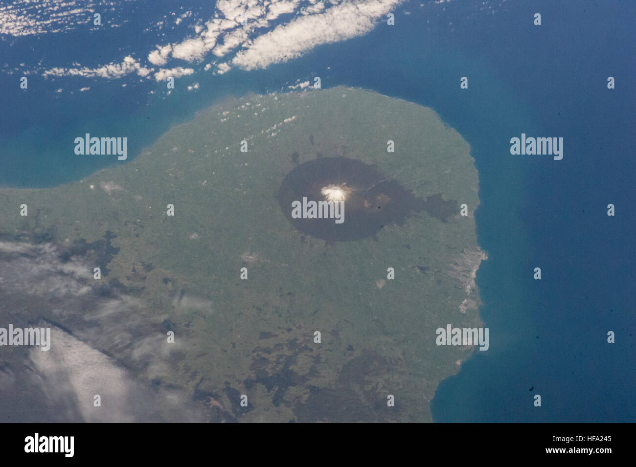 Expedition 41 aboard the International Space Station conducts ...