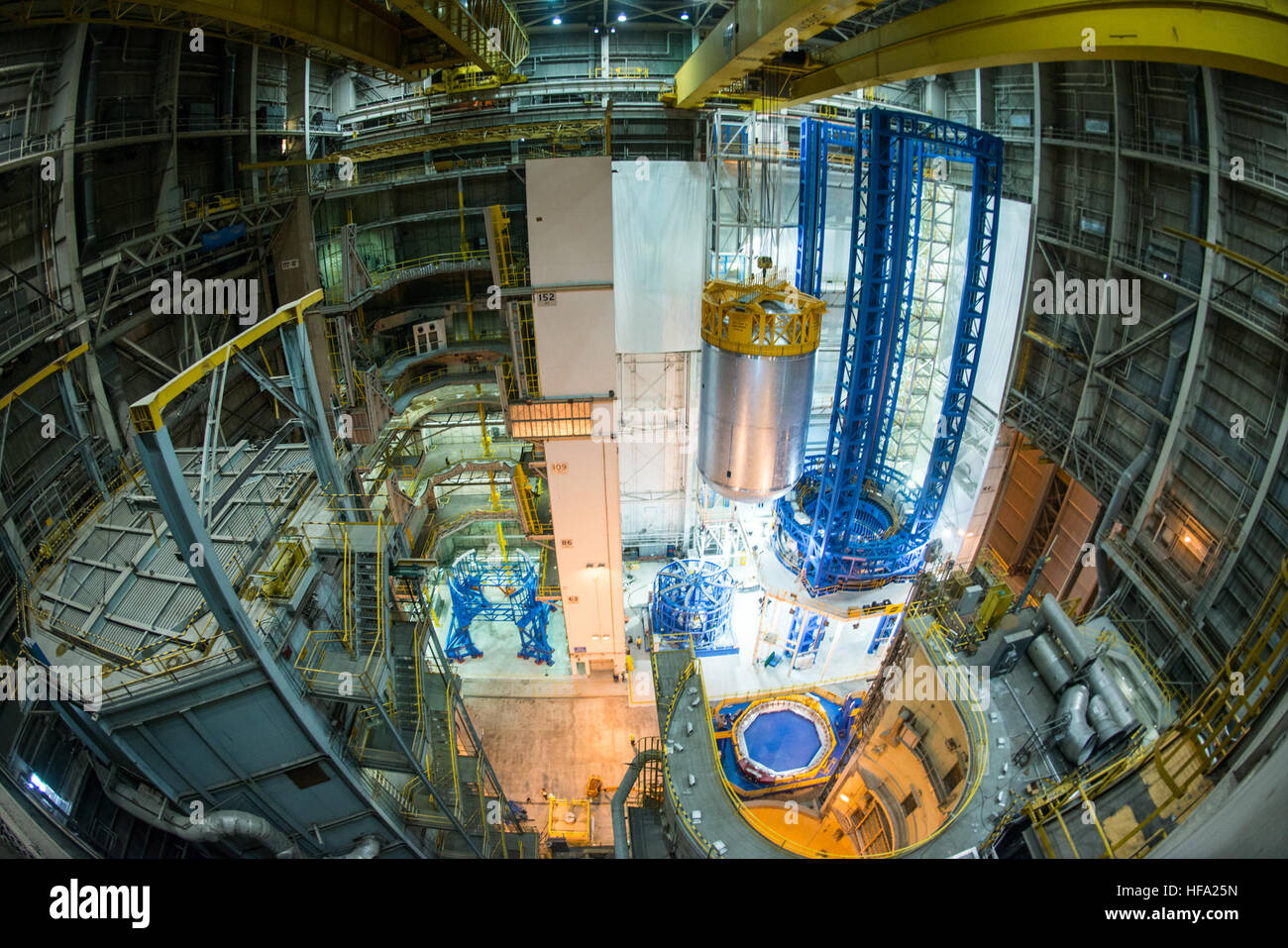 The liquid oxygen tank for NASA’s Space Launch System (SLS ...