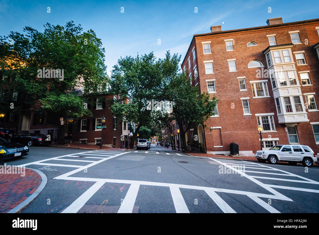 Intersection and historic buildings in Beacon Hill, Boston ...