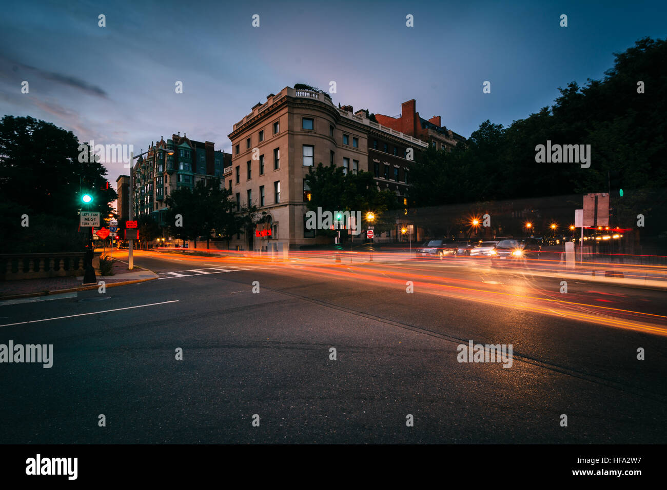 Intersection of commonwealth avenue hi-res stock photography and images ...