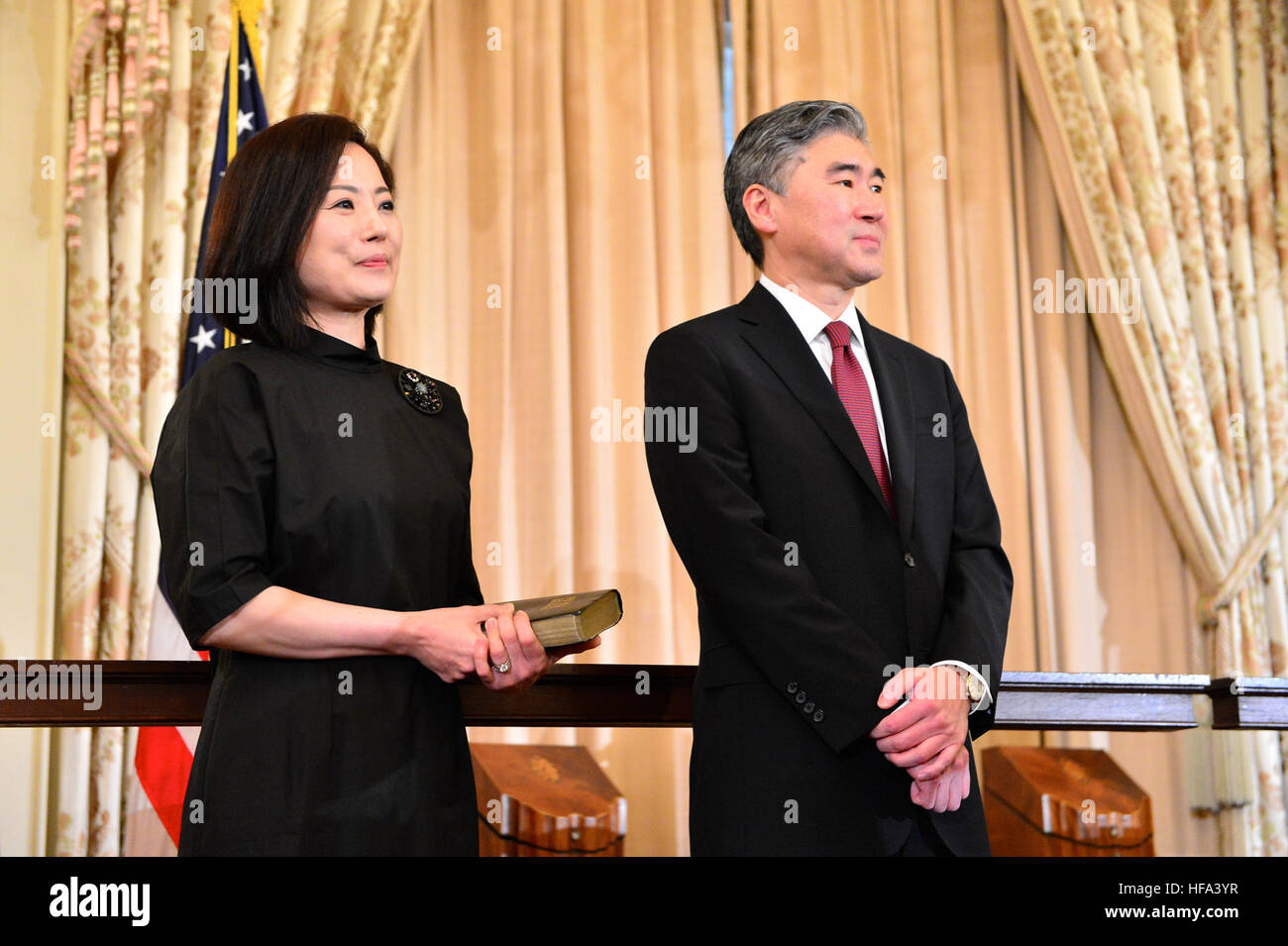 Ambassador sung kim wife jae hi-res stock photography and images - Alamy