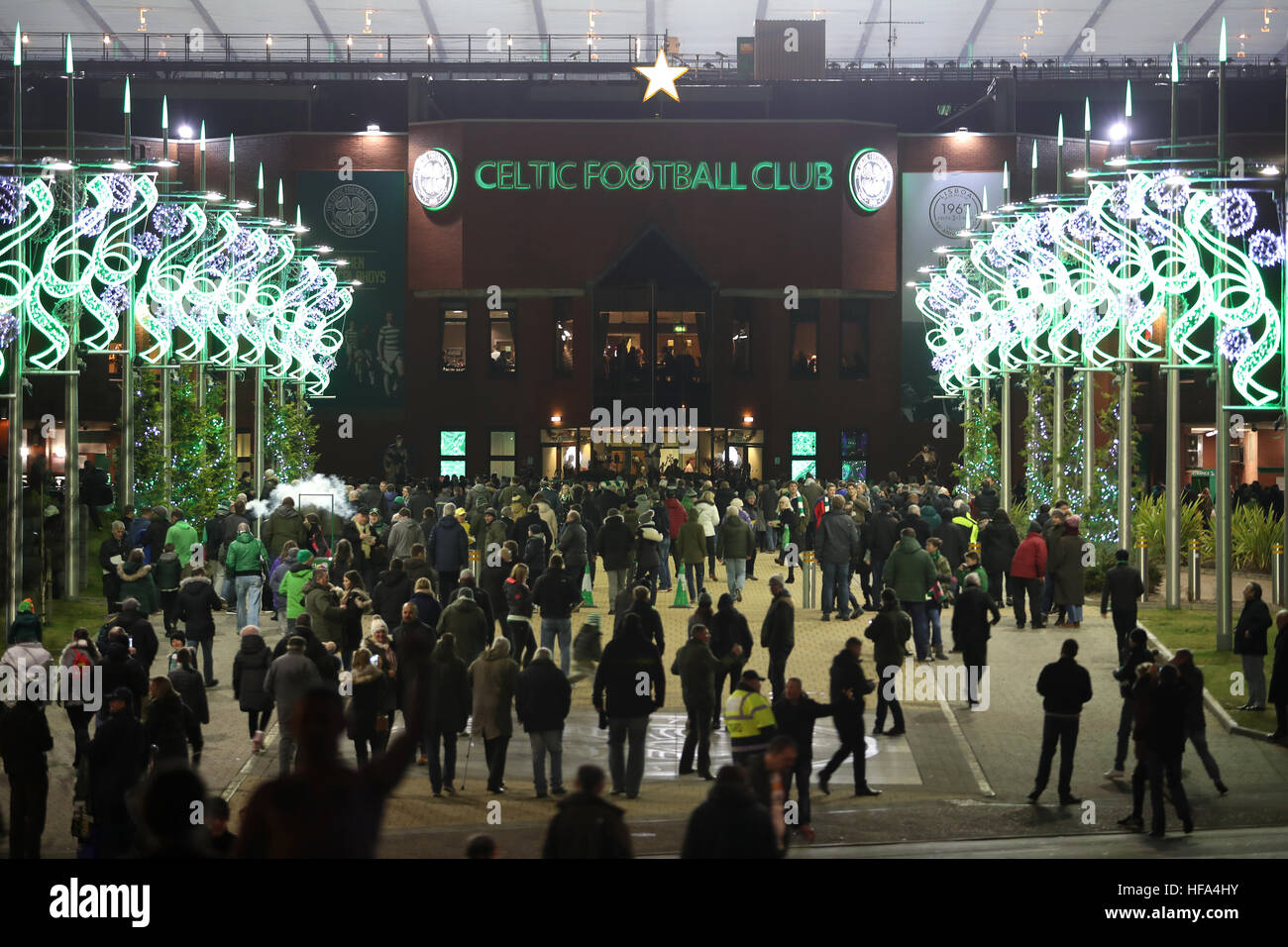 Fans arrive at Celtic Park before the Ladbrokes Scottish Premiership ...