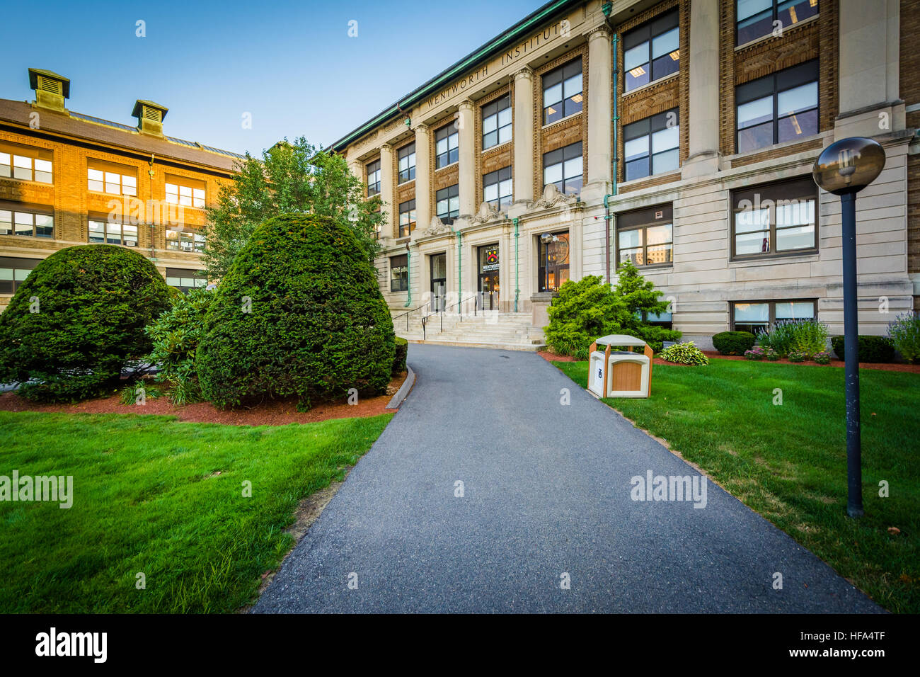 Walkway and buildings at the Wentworth Institute of Technology, in ...