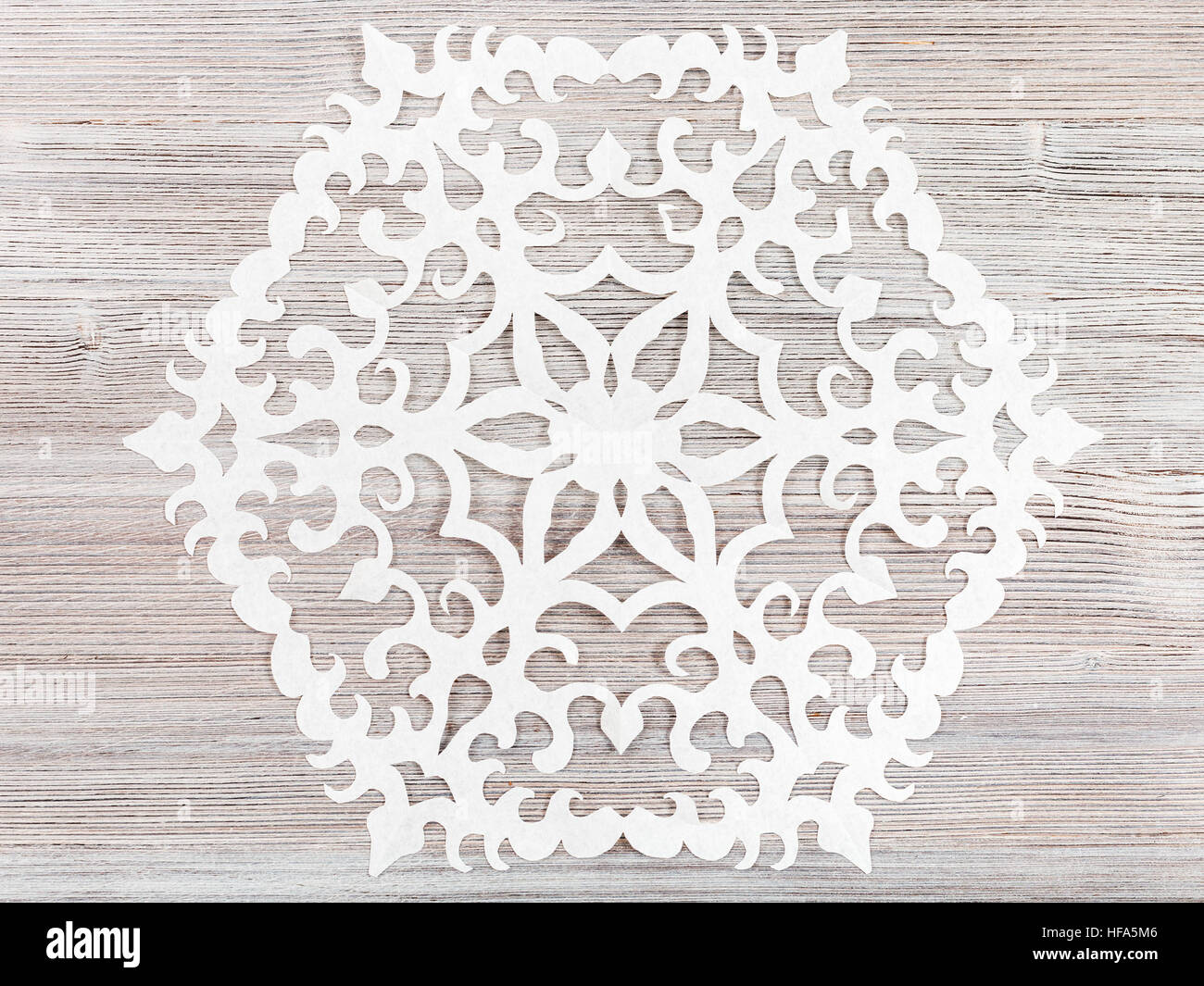 Snowflake cut out hi-res stock photography and images - Alamy