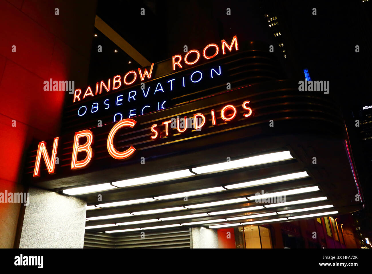 Observation deck in rockefeller center hi-res stock photography and ...