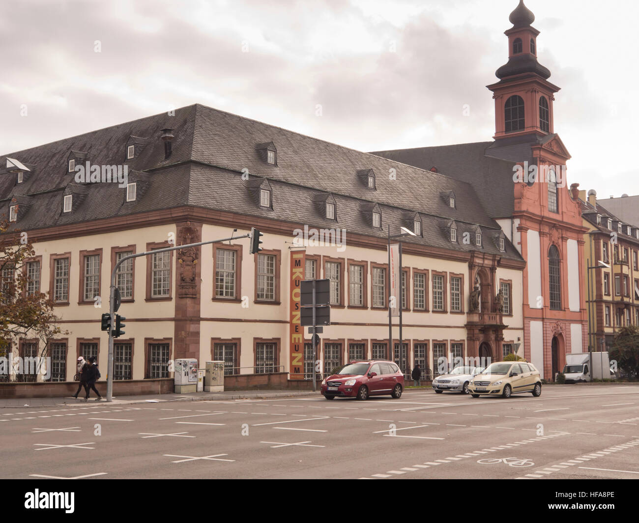 Ikonen museum hi-res stock photography and images - Alamy