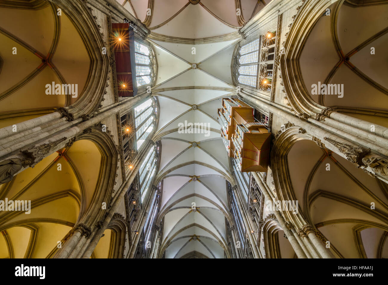 Cologne cathedral organ hi-res stock photography and images - Alamy