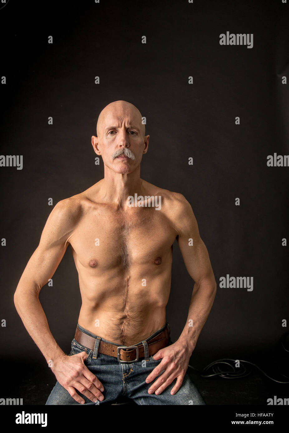 Very old skinny man hi-res stock photography and images - Alamy
