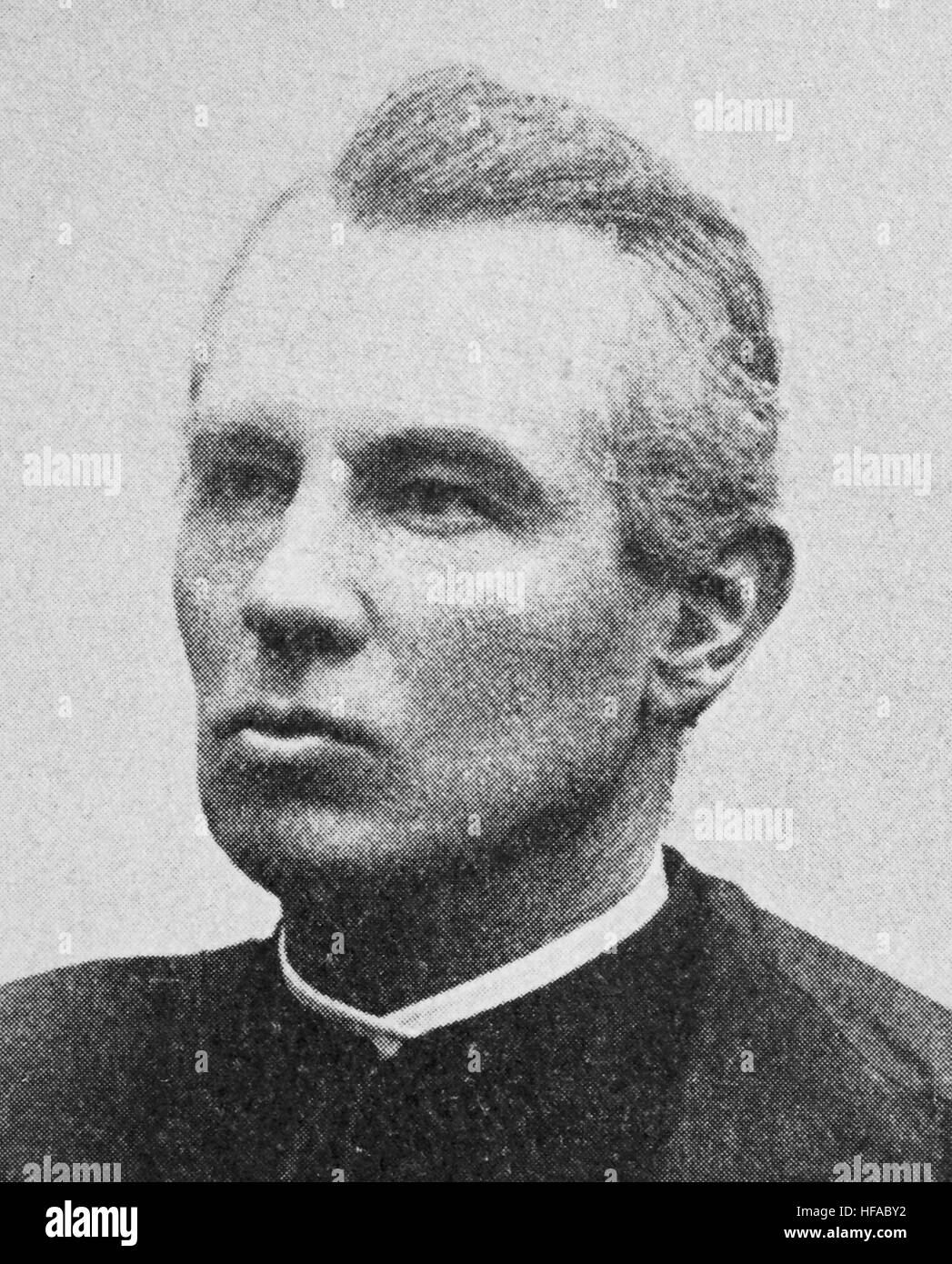 Roman catholic priest hi-res stock photography and images - Alamy