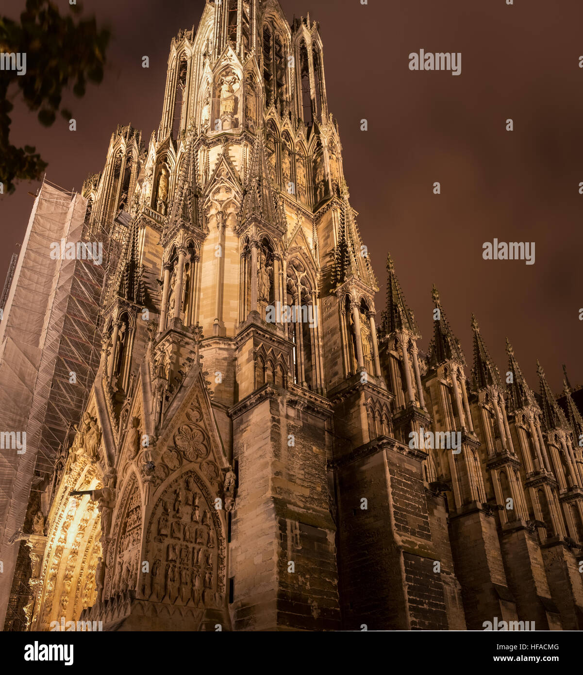 Reims cathedral architecture hi-res stock photography and images - Alamy