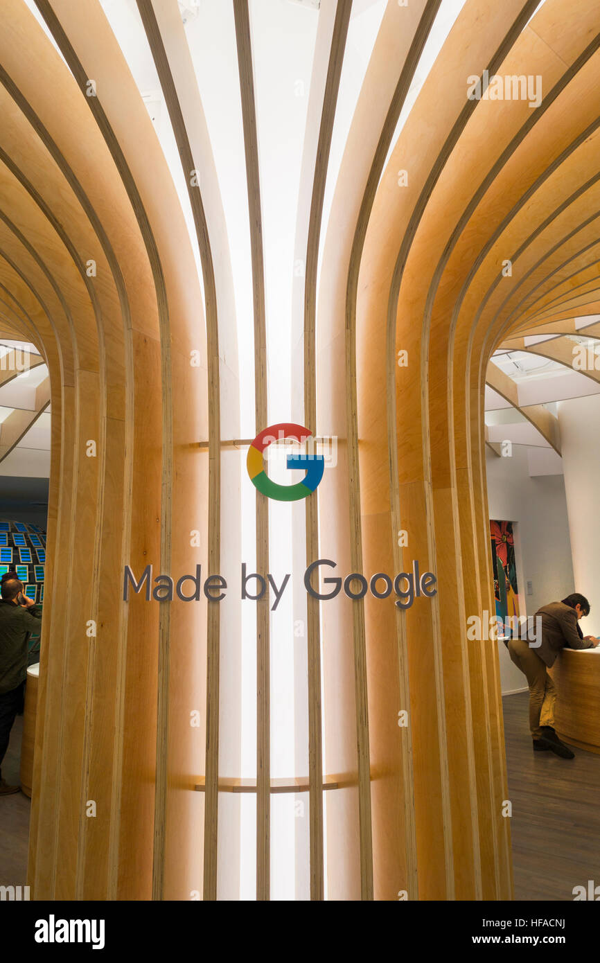 Google products hi-res stock photography and images - Alamy