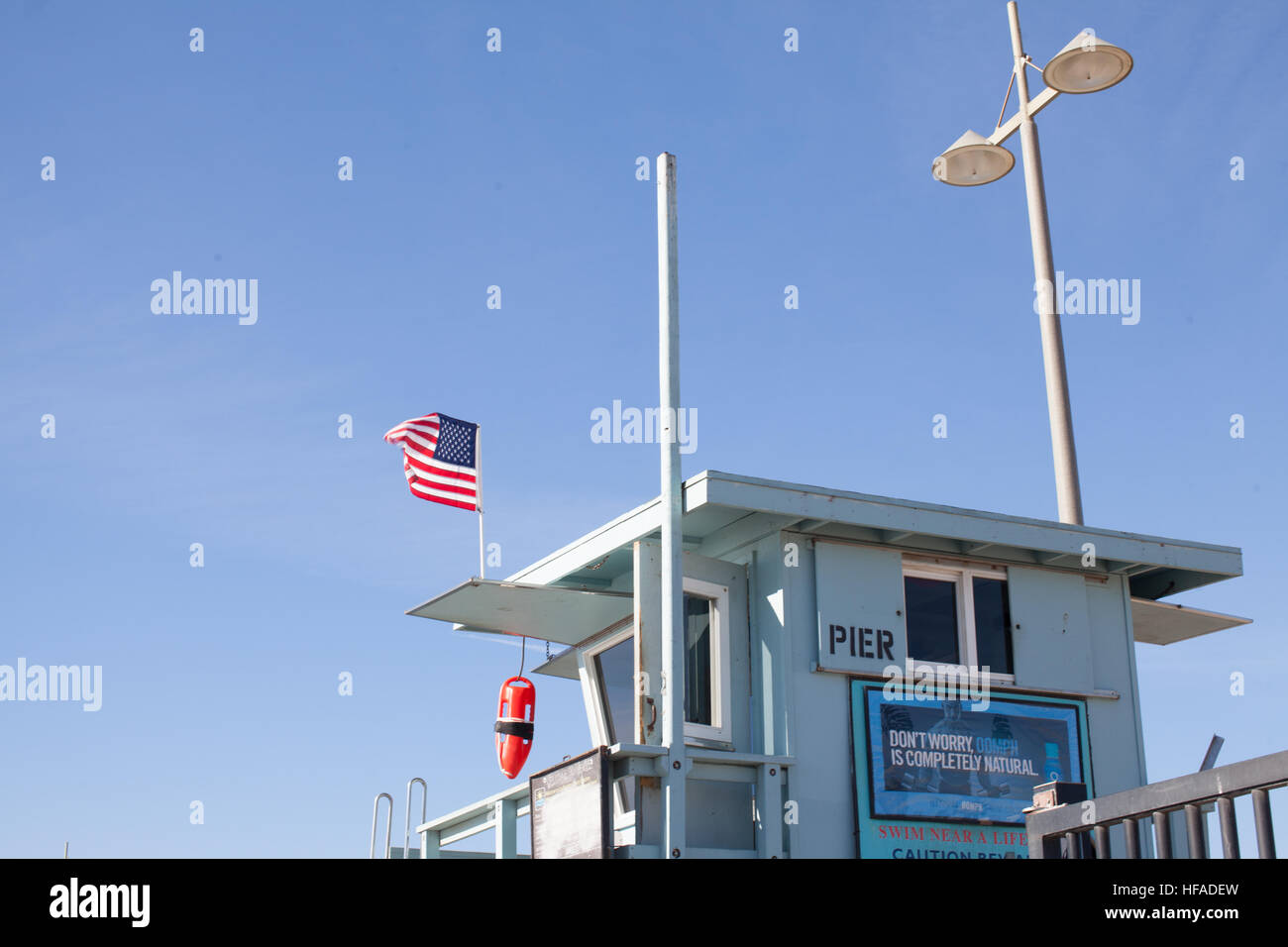 Venice pier lifeguard tower Los Angeles Stock Photo - Alamy