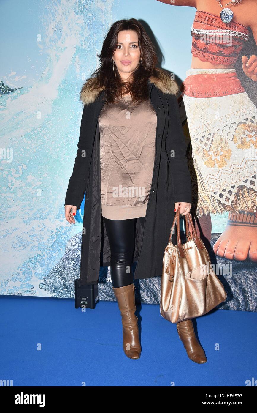Lola Pagnani attending the Italian premiere of Disney's 'Oceania,' at ...