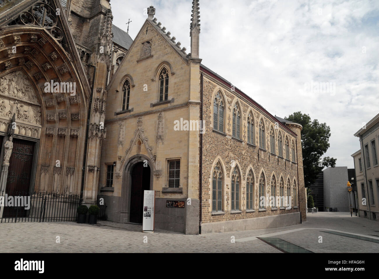 The Tongeren Basilica Museum (Onze-Lieve-Vrouwe Basiliek Teseum) in ...