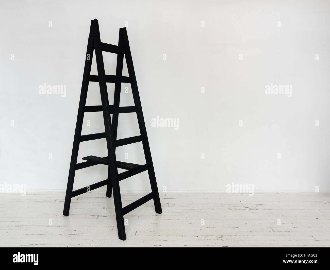 Black And White Ladder Stock Photos & Black And White Ladder Stock ...